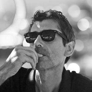 Powerful house by Plastic Entertainment - Airbit